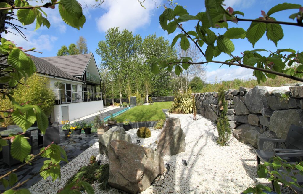 Garden - Inverness House Bed and Breakfast